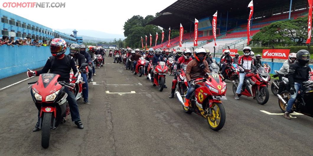 Honda CBR Race Day 2017. Sirkuit Sentul, Bogor, Jawa Barat - GridOto.com
