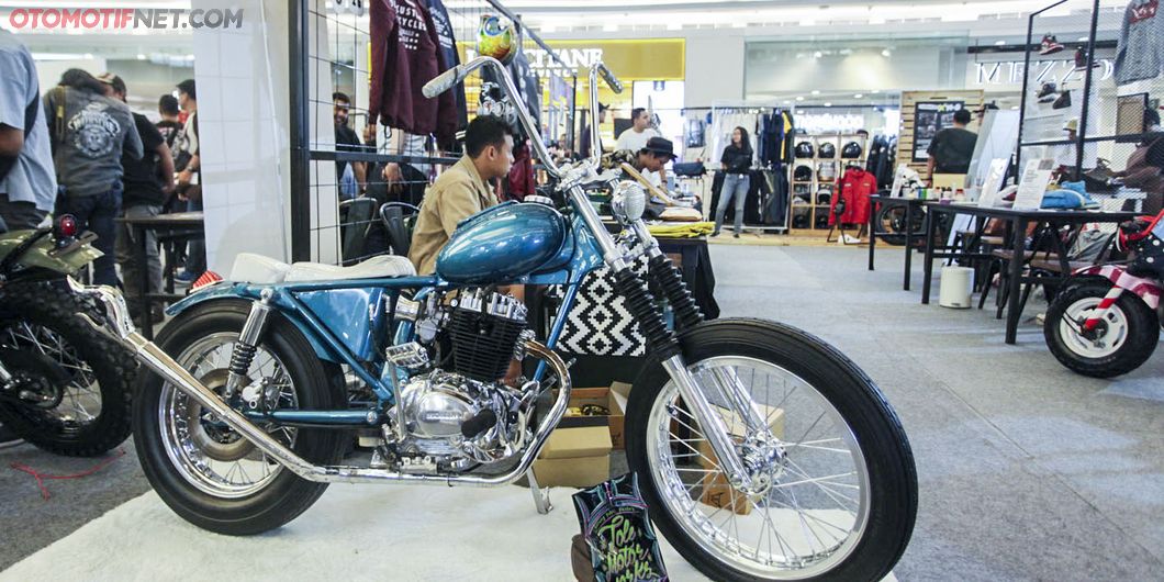 Display Motor Custom di Pameran Industri Kreatif, Custom Collaboration ...