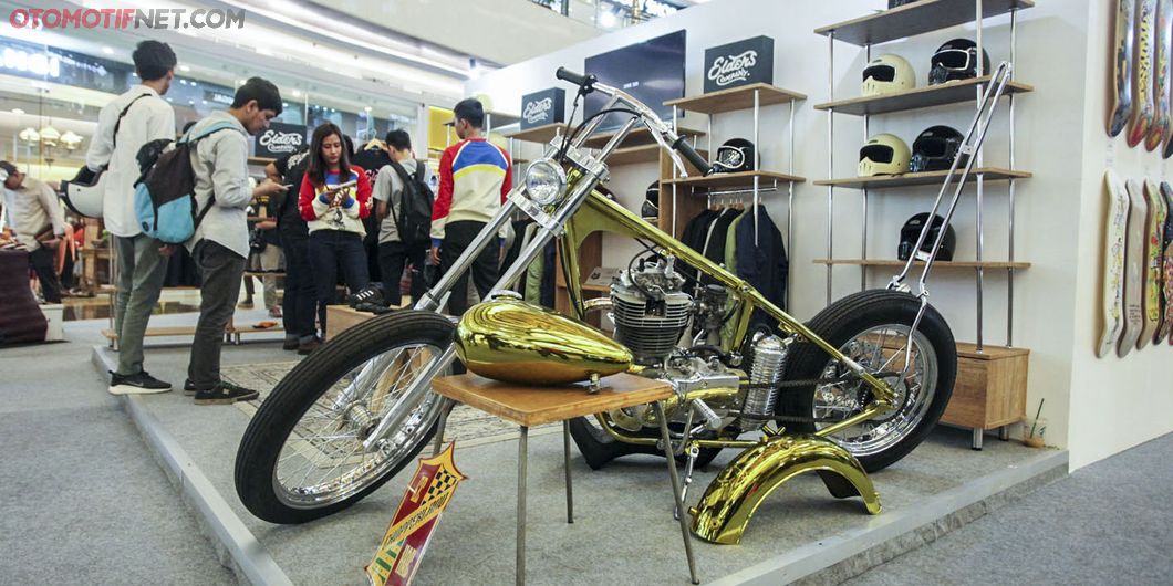 Display Motor Custom di Pameran Industri Kreatif, Custom Collaboration ...