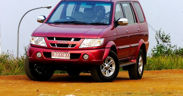 Berita Isuzu New Panther Lm Terbaru Hari ini - GridOto.com