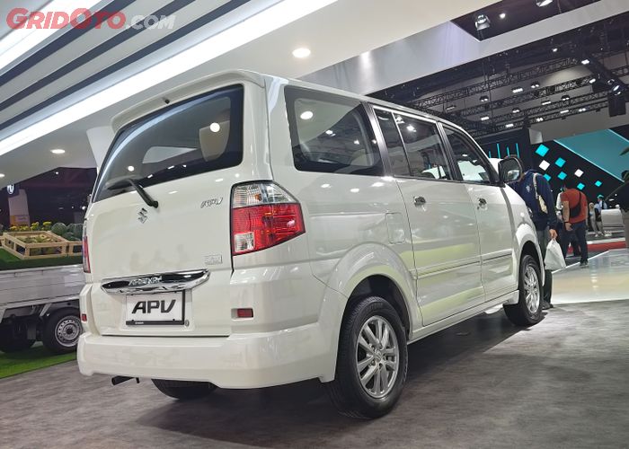 Populer Banget di IIMS 2025, Mesti Tahu Ini Spesifikasi Suzuki APV - Semua Halaman - Gridoto
