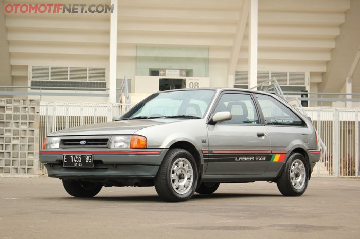 Ford Laser TX3 KC, Mobil Hatchback Gaya Rally Look Minimalis - Otomotifnet.com