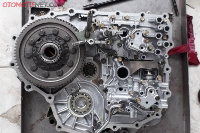 Terbongkar, Benda Ini Sebab Mobil Matik Bertenaga Tapi Irit BBM - GridOto.com