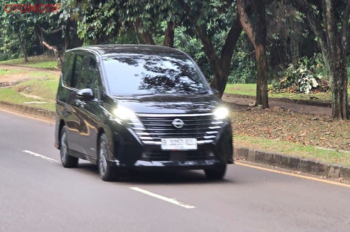 Gak Nyangka, Secepat Ini Lari Nissan Serena e-Power C28 Dari 0-100 Kpj - Otomotifnet.com