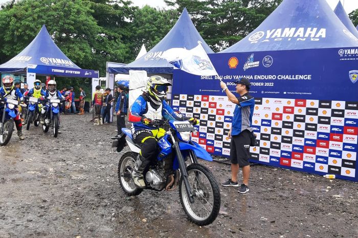 Total 59 Starter Ramaikan Shell Blu Cru Yamaha Enduro Challenge