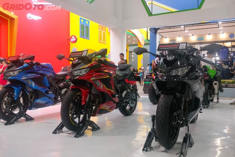 Kawasaki Lagi Promo! Beli Ninja ZX-25 di Sini Cicilan Lebih Murah - Halaman 2 - GridOto.com