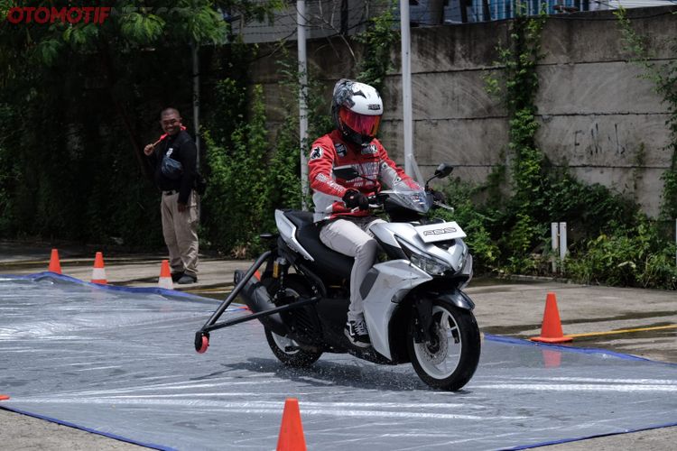 Banyak Yang Belum Tahu, Ini Cara Simpel Bikin Rem ABS Motor Awet ...