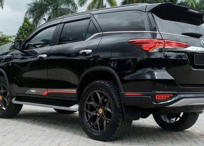 Fortuner Modifikasi Velg