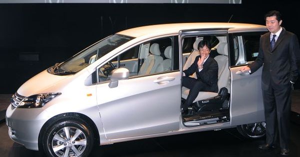 Berita Pilihan Mpv Sliding Door Terbaru Hari ini - GridOto.com