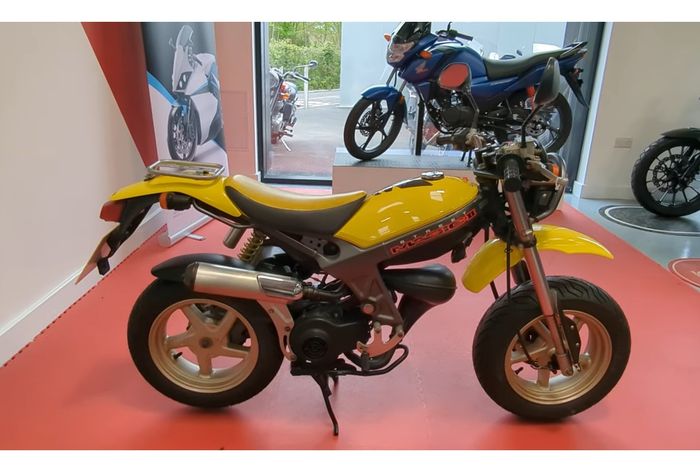 Motor Matik Suzuki Bikin Salah Fokus, Model Mirip Sport, Rem Semua Di Tangan - Gridoto