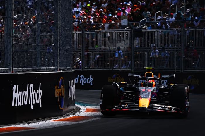 Hasil Kualifikasi F1 Miami 2023 - Sergio Perez Raih Pole Position, Max Verstappen Kena Sial ...