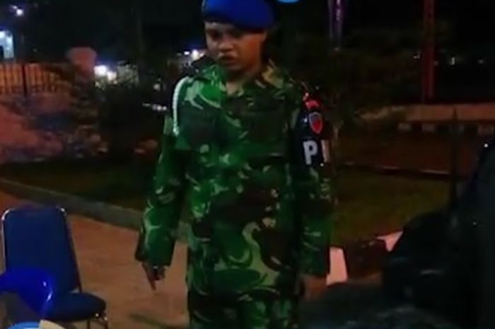 Pengendara Ojek Online Berseragam Anggota TNI, Ternyata Untuk Nipu ... Pengendara Ojek Online Berseragam Anggota TNI, Ternyata Untuk Nipu ...