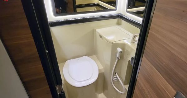 Berita Toilet Bus Terbaru Hari ini - GridOto.com