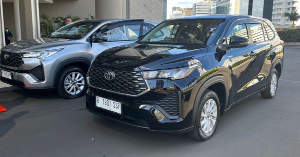 Berita Kijang Innova Zenix G Hybrid Terbaru Hari ini - GridOto.com