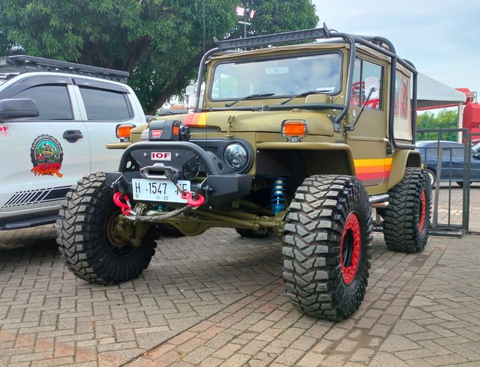 Enggak Sekadar Pamer Tongkrongan Sangar, FJ40 Ini Punya Mesin Canggih! - Gridoto