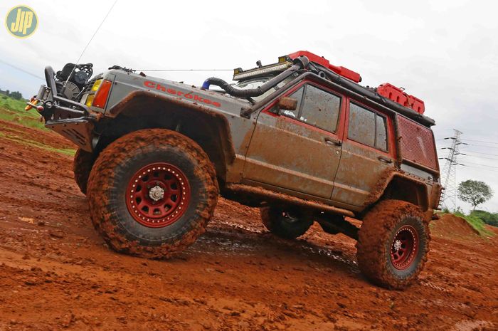 Jangan Sampai Salah Pilih Ban Untuk Mobil Off-road - GridOto.com