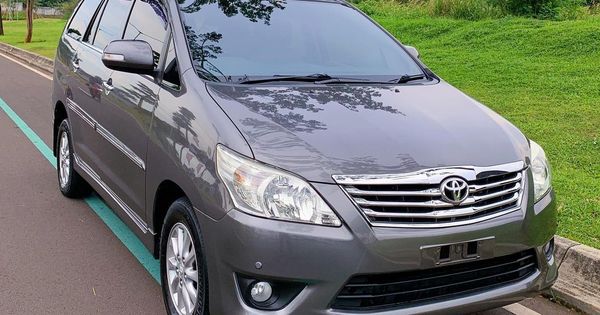 Berita Toyota Kijang Innova Generasi Kedua Terbaru Hari ini - GridOto.com