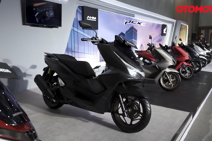 Enggak Penasaran Lagi, Inilah 10 Pilihan Warna Honda New PCX 160 - Gridoto